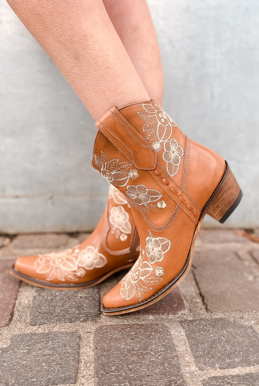 Naomi Boot — Tucker Brown